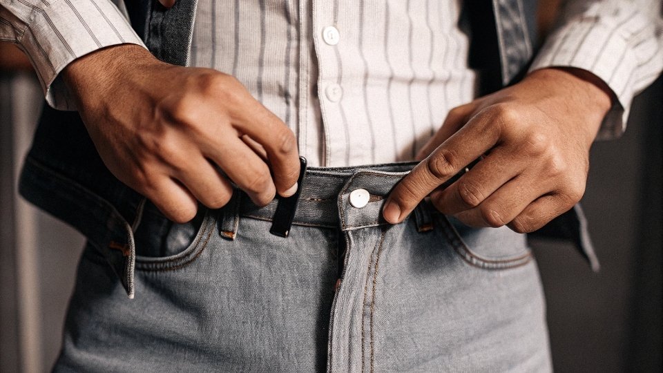 Why Is It Bad to Sleep in Jeans? – DiZNEW Custom Wholesale Jeans ...